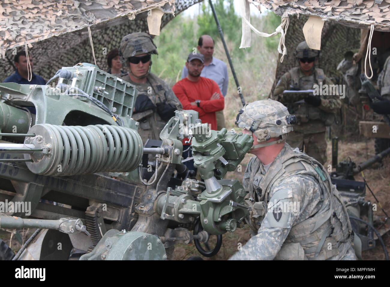 Soldiers from 5th Battalion, 25th Field Artillery Regiment "Thunder ...