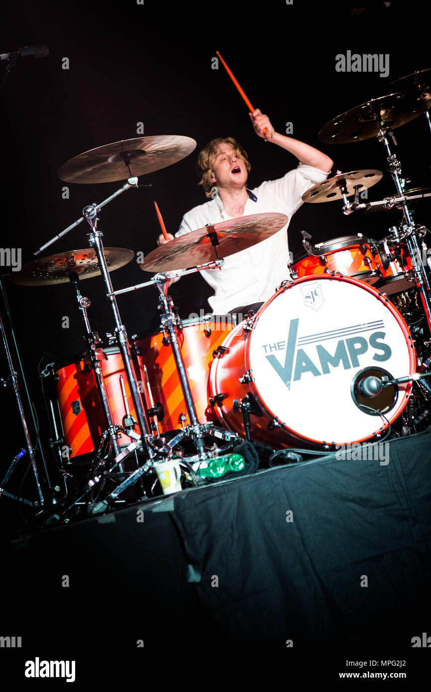 The vamps band hi-res stock photography and images - Alamy