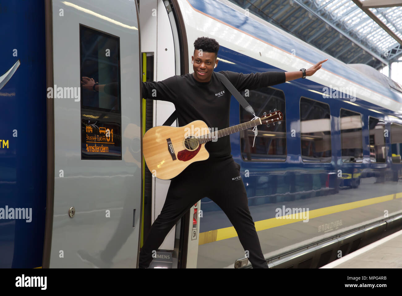 St Pancras, UK. 23rd May 2018. Ky Lewis, Winner of Gigs Eurostar prize ...