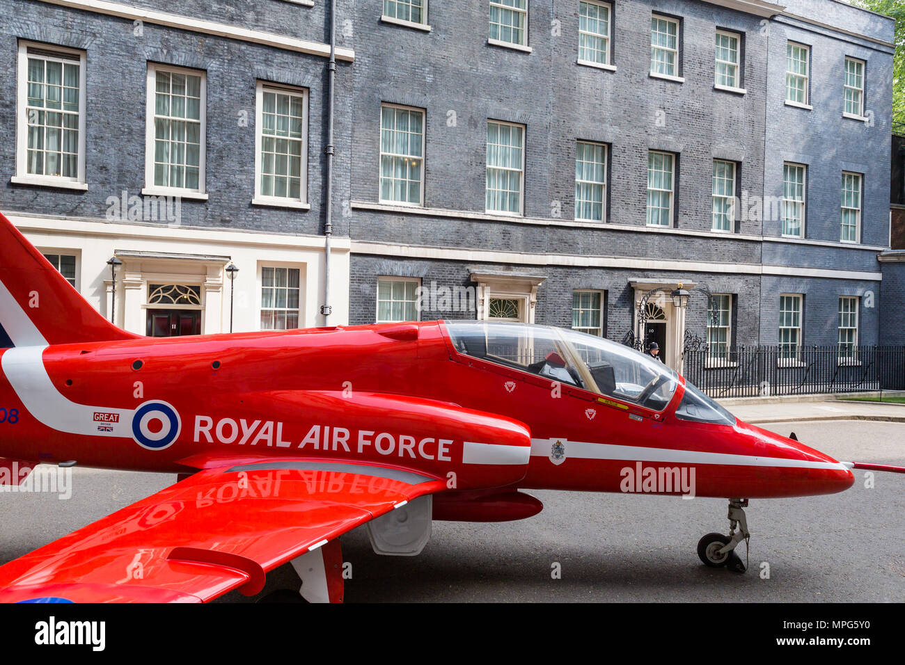Downing Street, London, UK. 23rd May, 2018. A Red Arrow jet parked ...