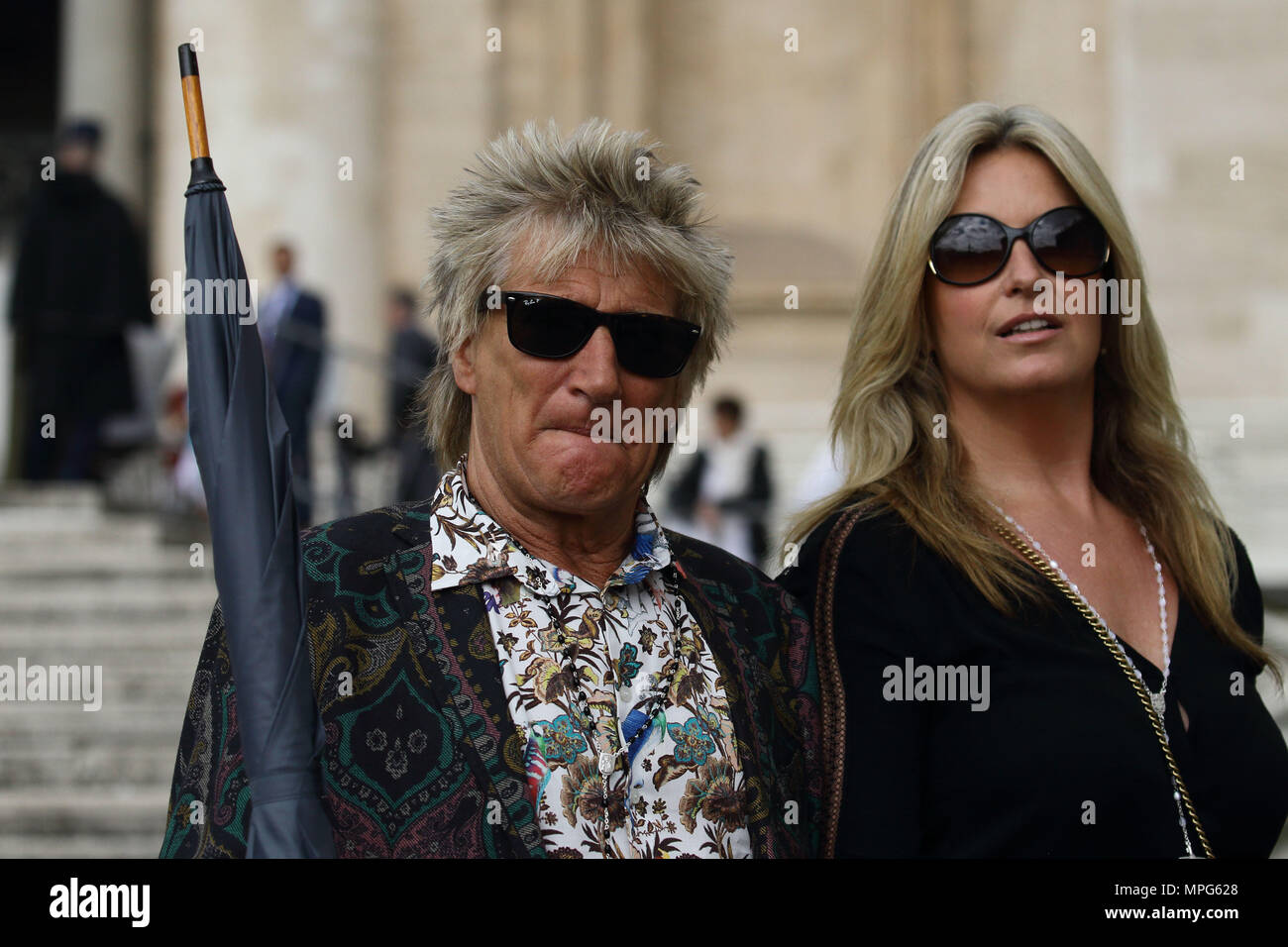 Penny lancaster stewart wife of singer rod stewart hi-res stock ...