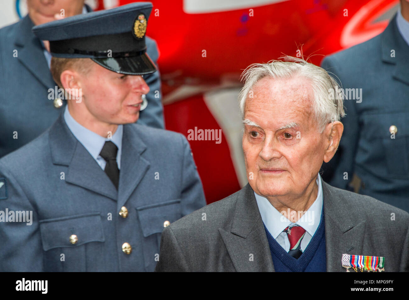 London, UK. 23th May 2018. Colin Bell, 97 and RAF Mosquito pilot, -The ...