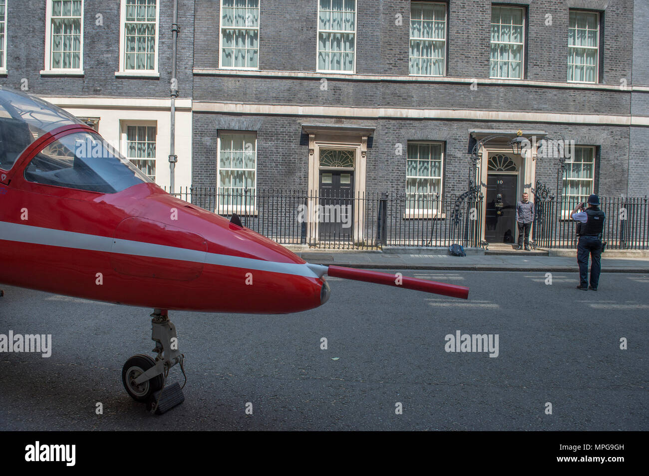 Street hawk hi-res stock photography and images - Alamy