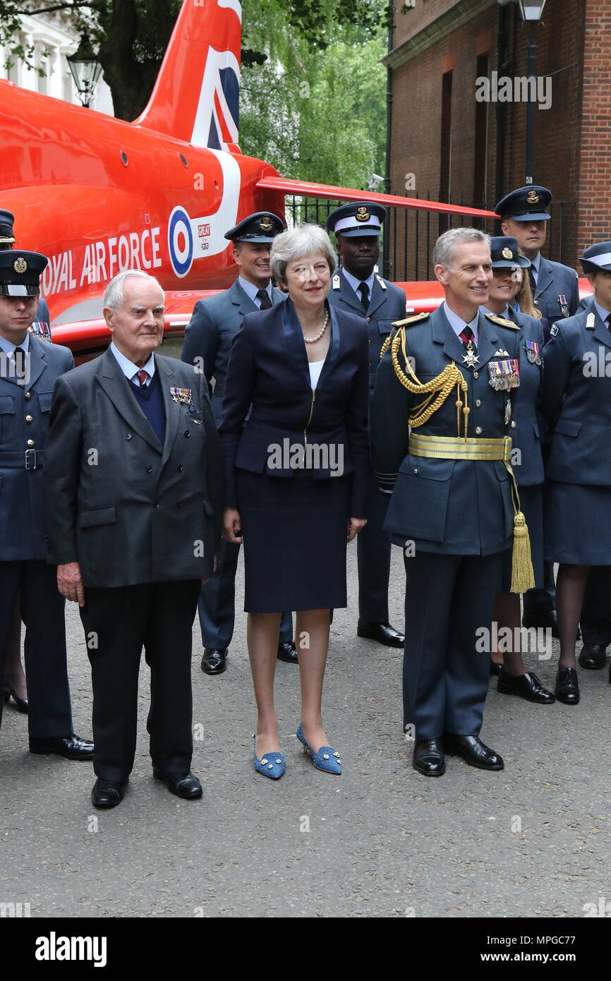 Colin bell raf hi-res stock photography and images - Alamy