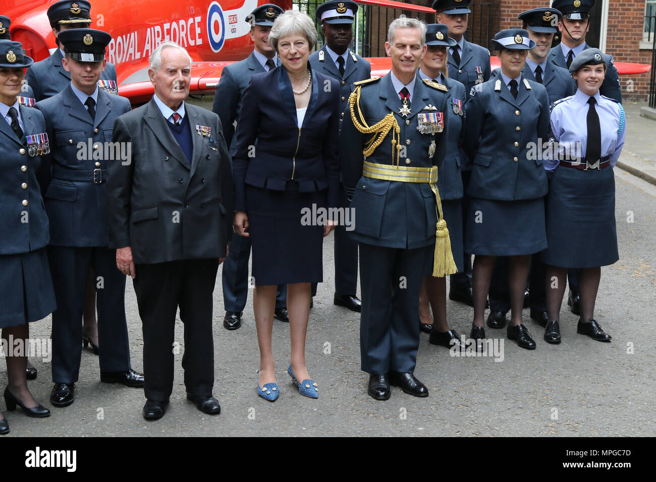 Colin bell raf hi-res stock photography and images - Alamy
