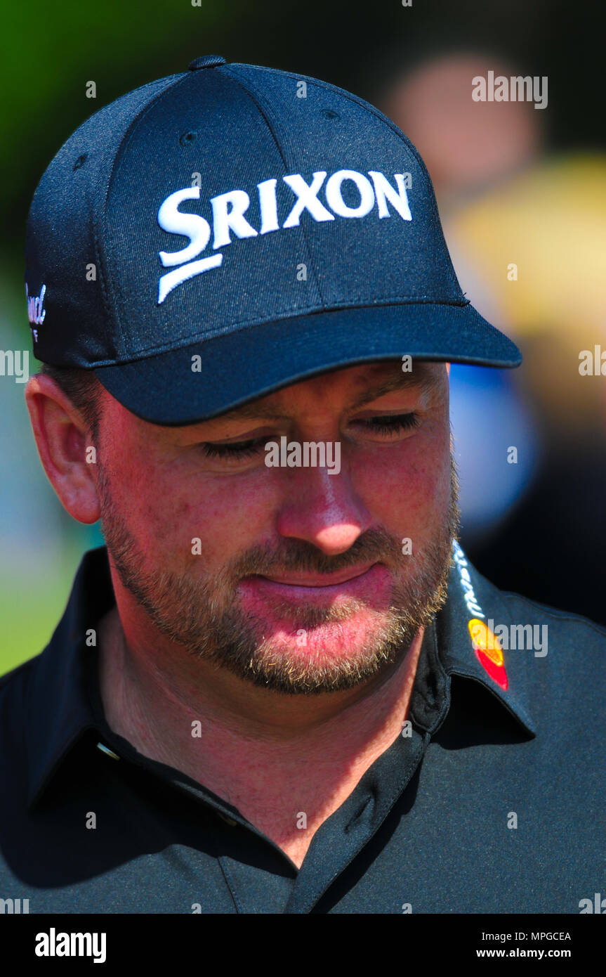 Graeme mcdowell playing golf hi-res stock photography and images - Alamy