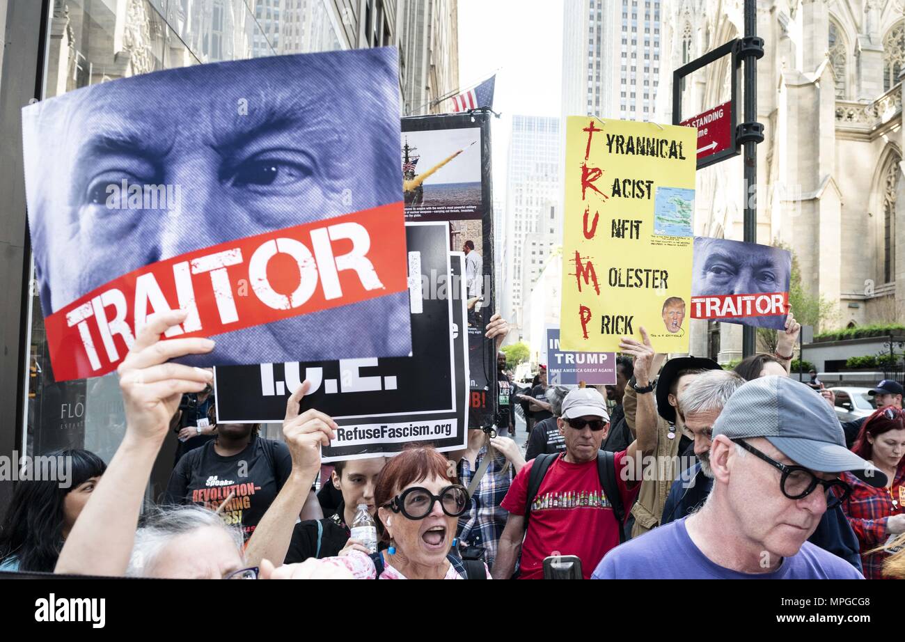 Trump is a traitor hi-res stock photography and images - Alamy