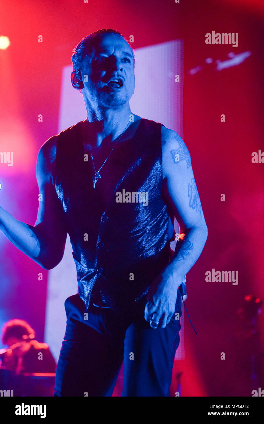 Global spirit tour hi-res stock photography and images - Alamy