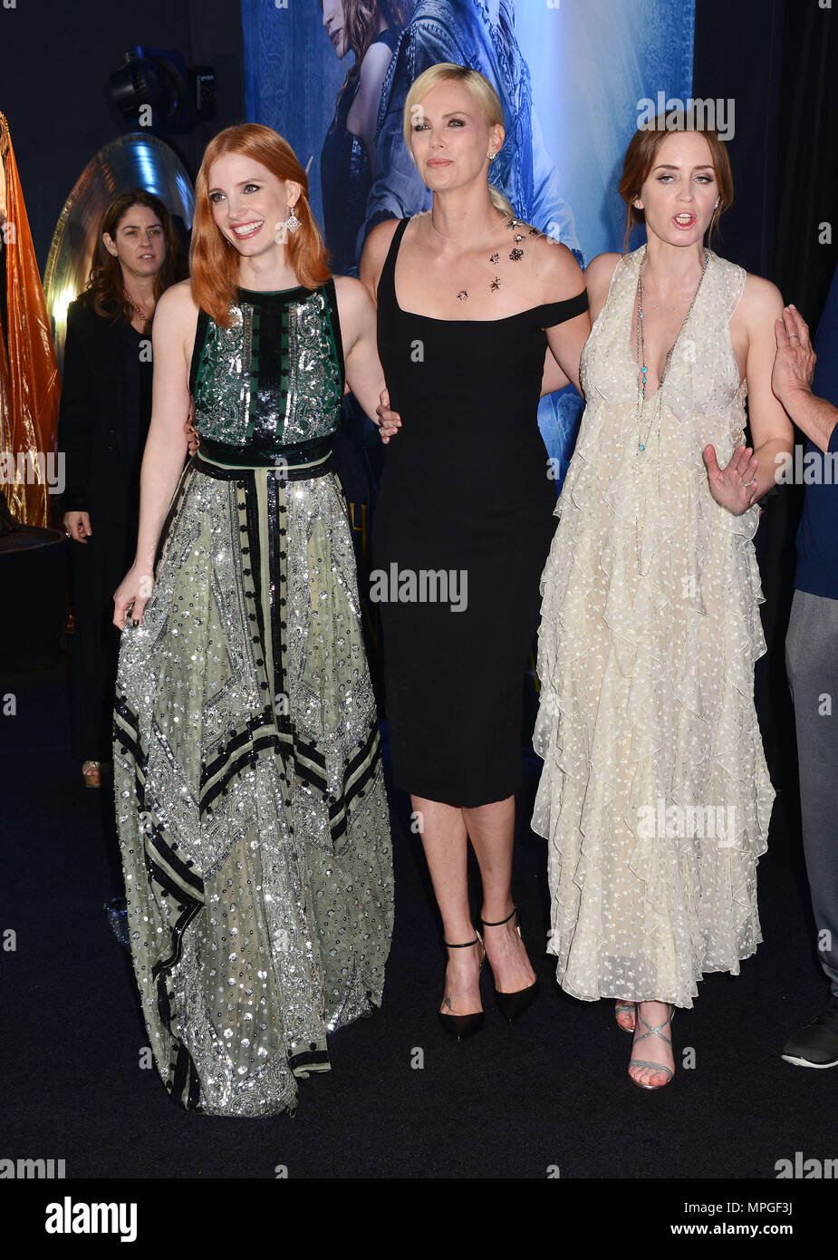 Jessica Chastain, Charlize Theron, Emily Blunt 437 - The Huntsman ...