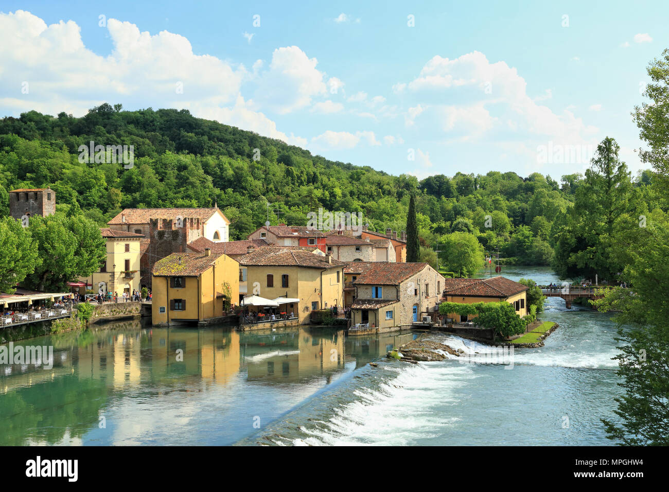 Il borghetto di valeggio sul mincio hi-res stock photography and images ...