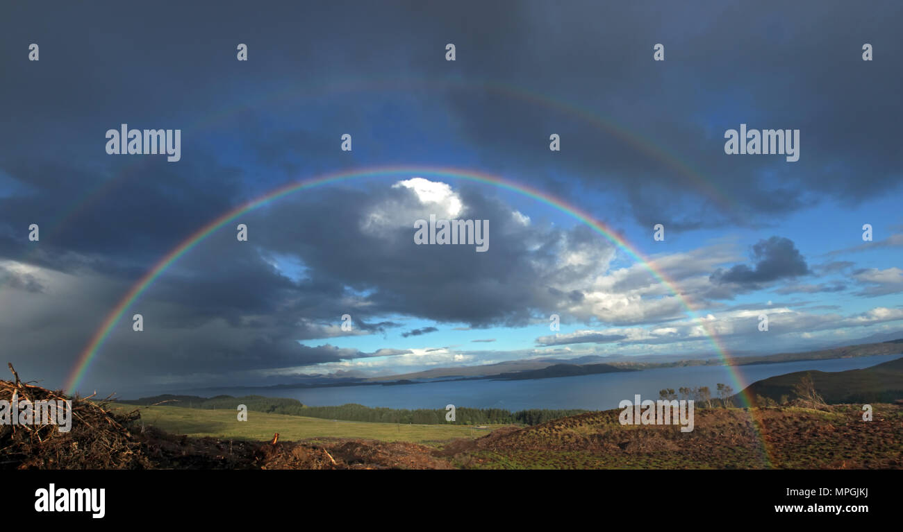 Beautiful scenery uk rainbow hi-res stock photography and images - Alamy