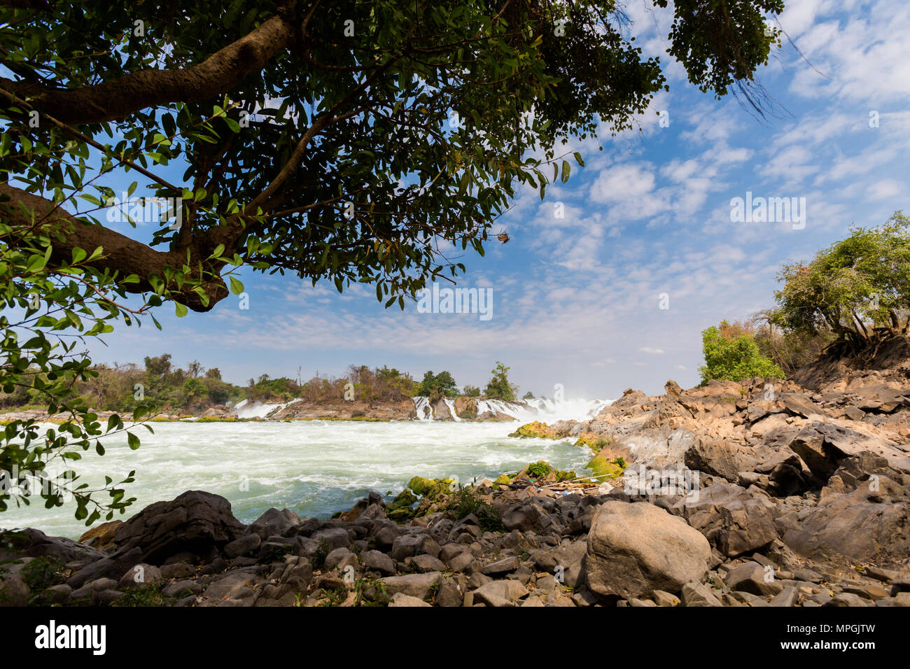 Big Khone Phapheng waterfall - don phapheng, don khong, si phan don on ...