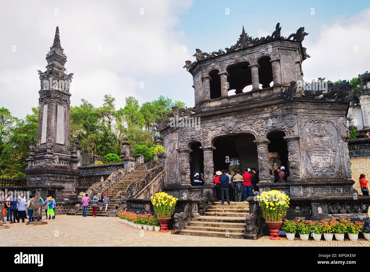 South vietnamese grave hi-res stock photography and images - Alamy