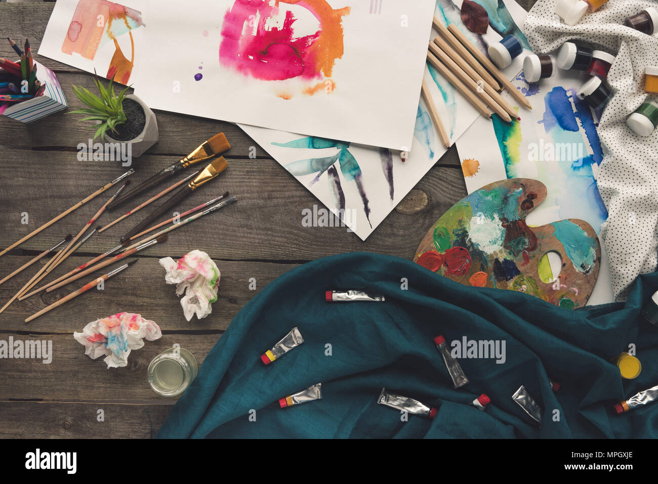 scattered painter sketches Stock Photo - Alamy
