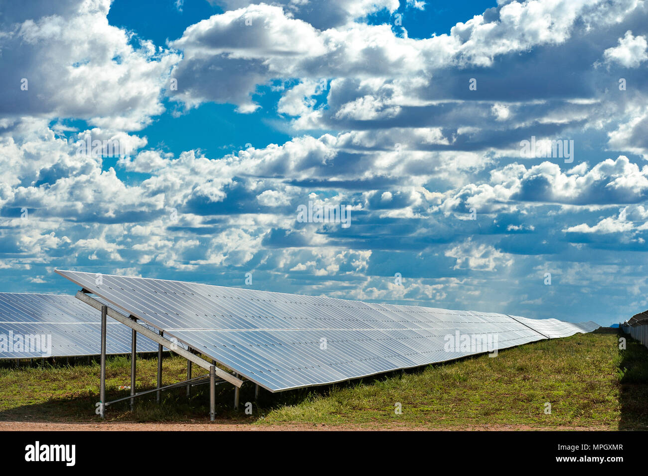 DE AAR, SOUTH AFRICA - Wednesday 16 March 2016, the largest solar farm ...