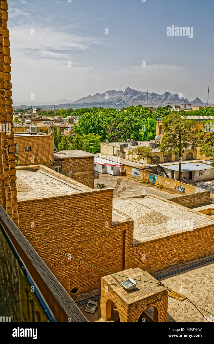 Isfahan mountain in distance Stock Photo - Alamy
