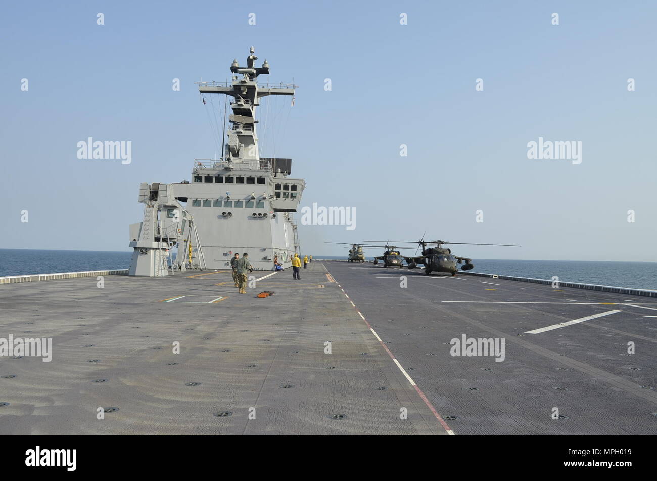 Soldiers from the 2nd Combat Aviation Brigade, 2nd Infantry Division ...