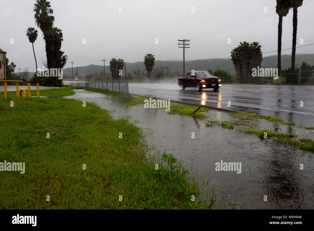 Inclement weather continues to cause flooding along Vandegrift road as ...