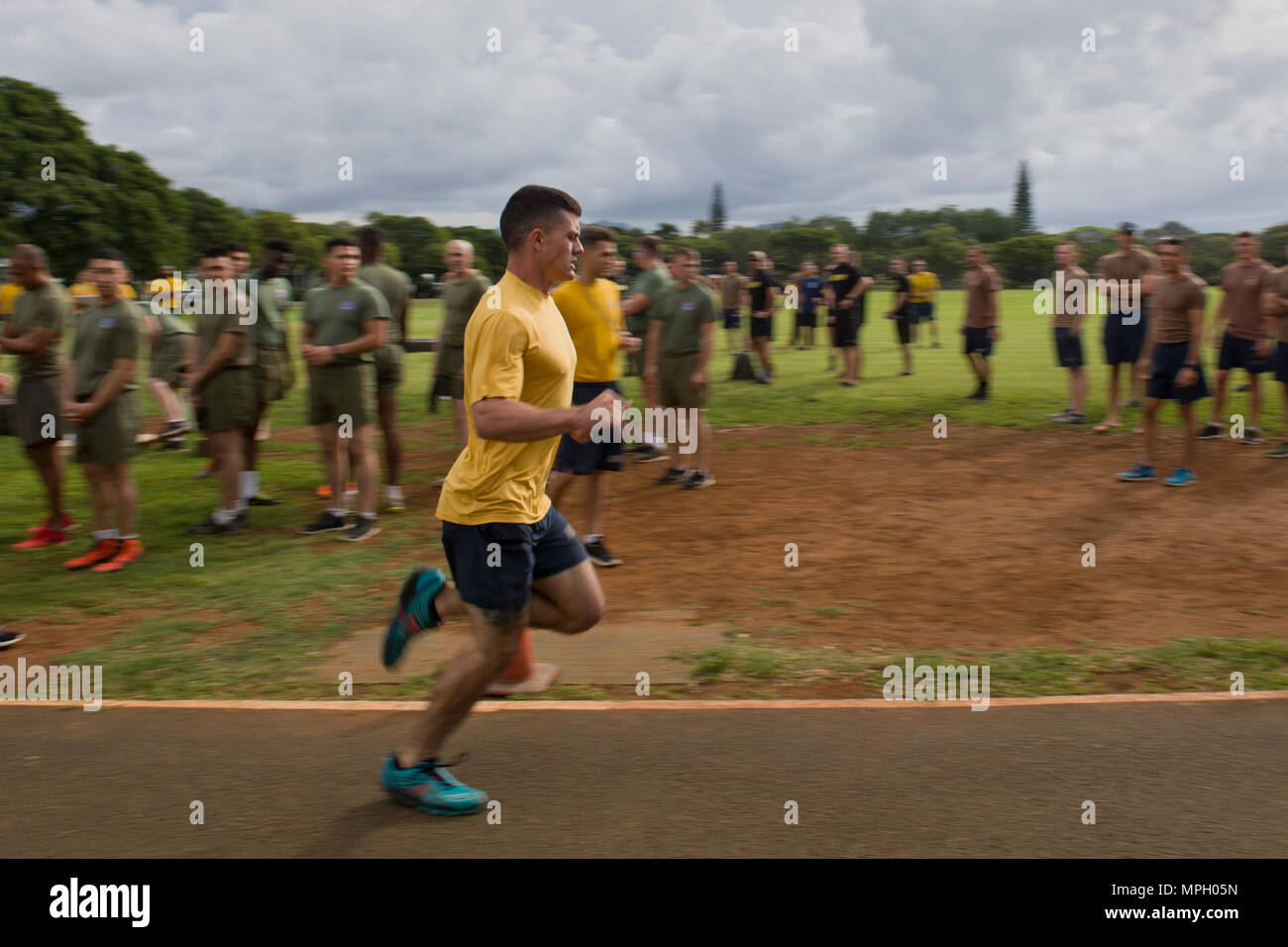 170225-N-YW024-039 PEARL HARBOR (Feb. 24, 2017) A Sailor, assigned to ...