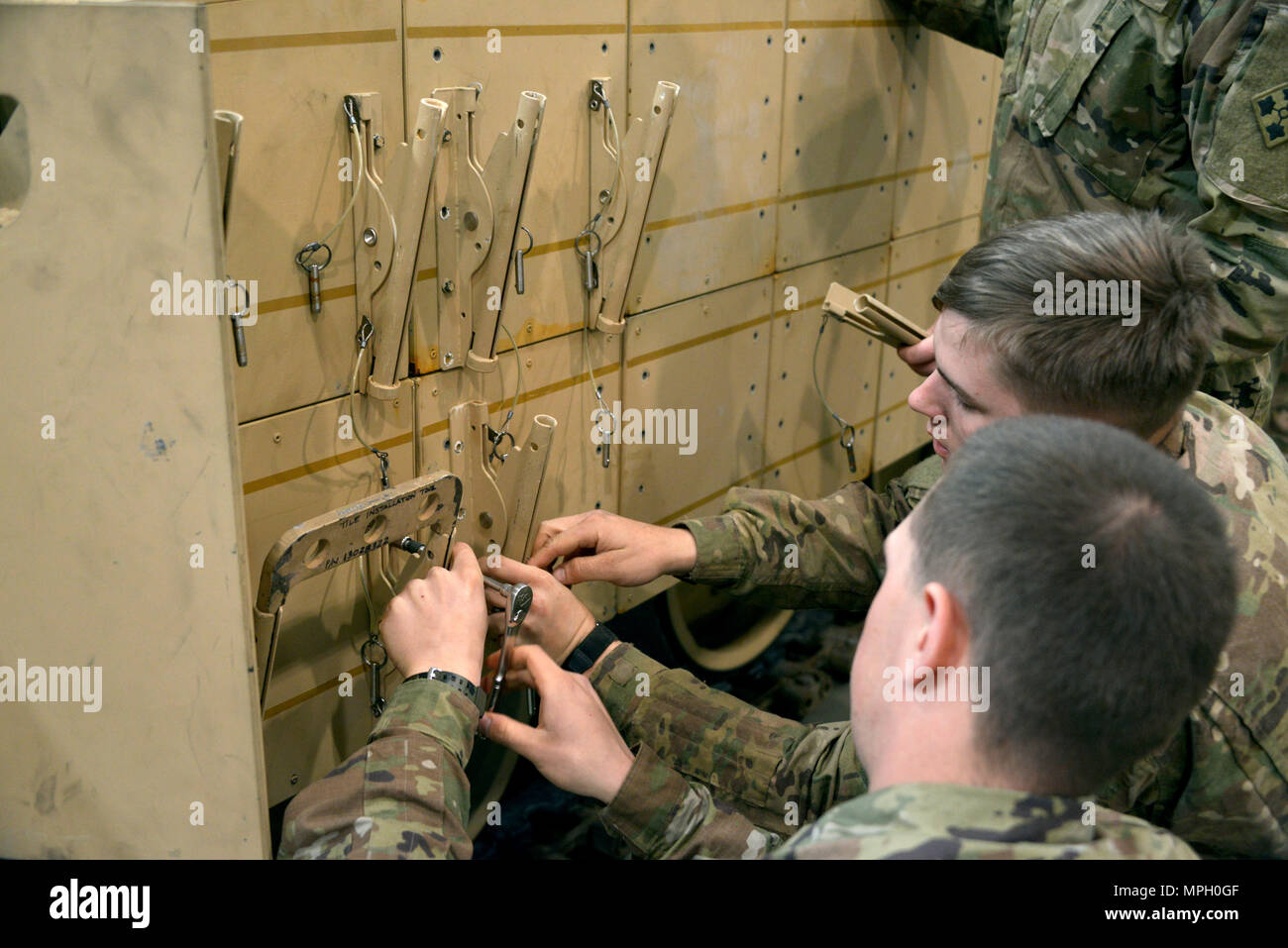 Abram reactive armor tiles hi-res stock photography and images - Alamy
