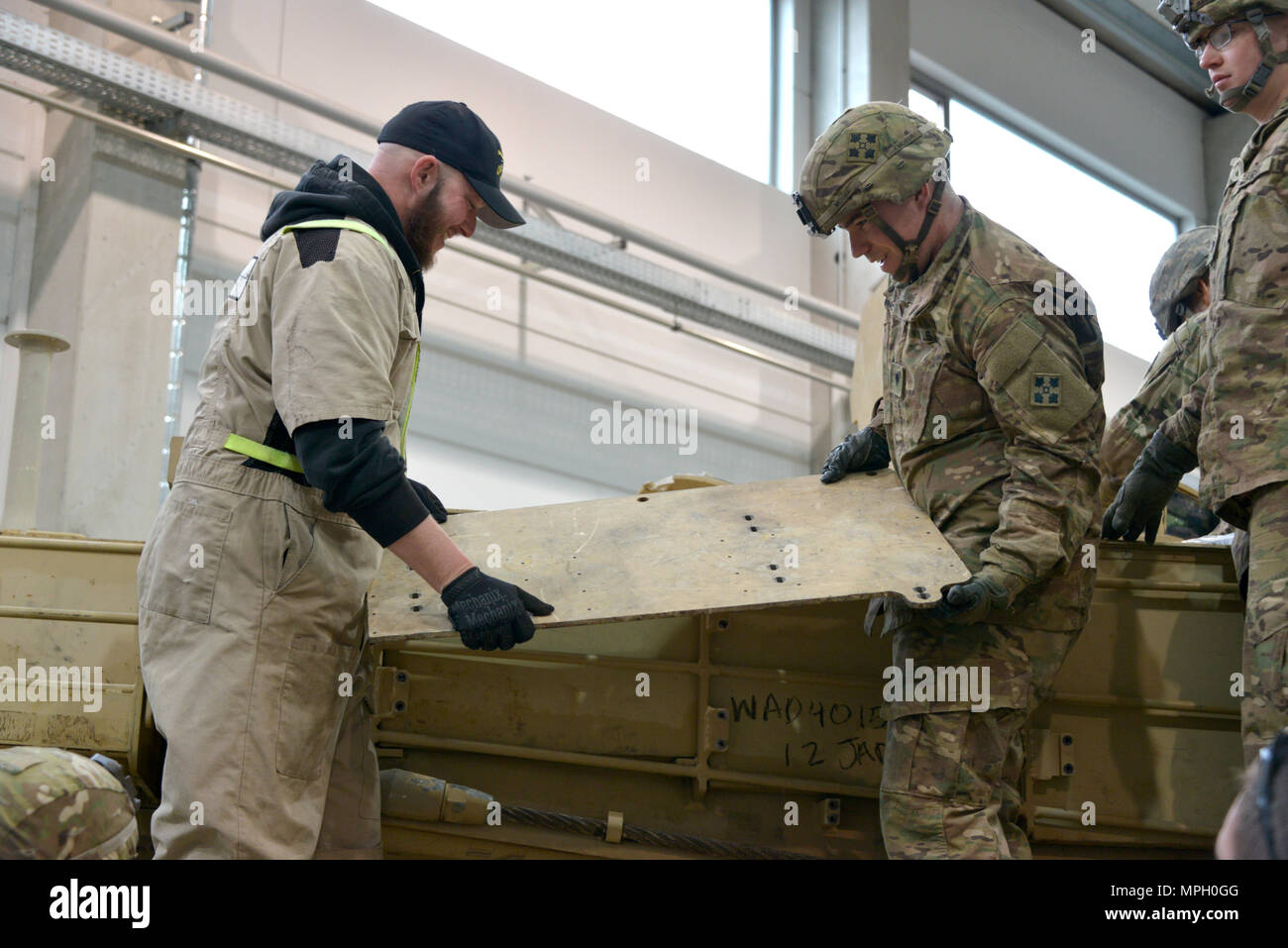 Abram reactive armor tiles hi-res stock photography and images - Alamy