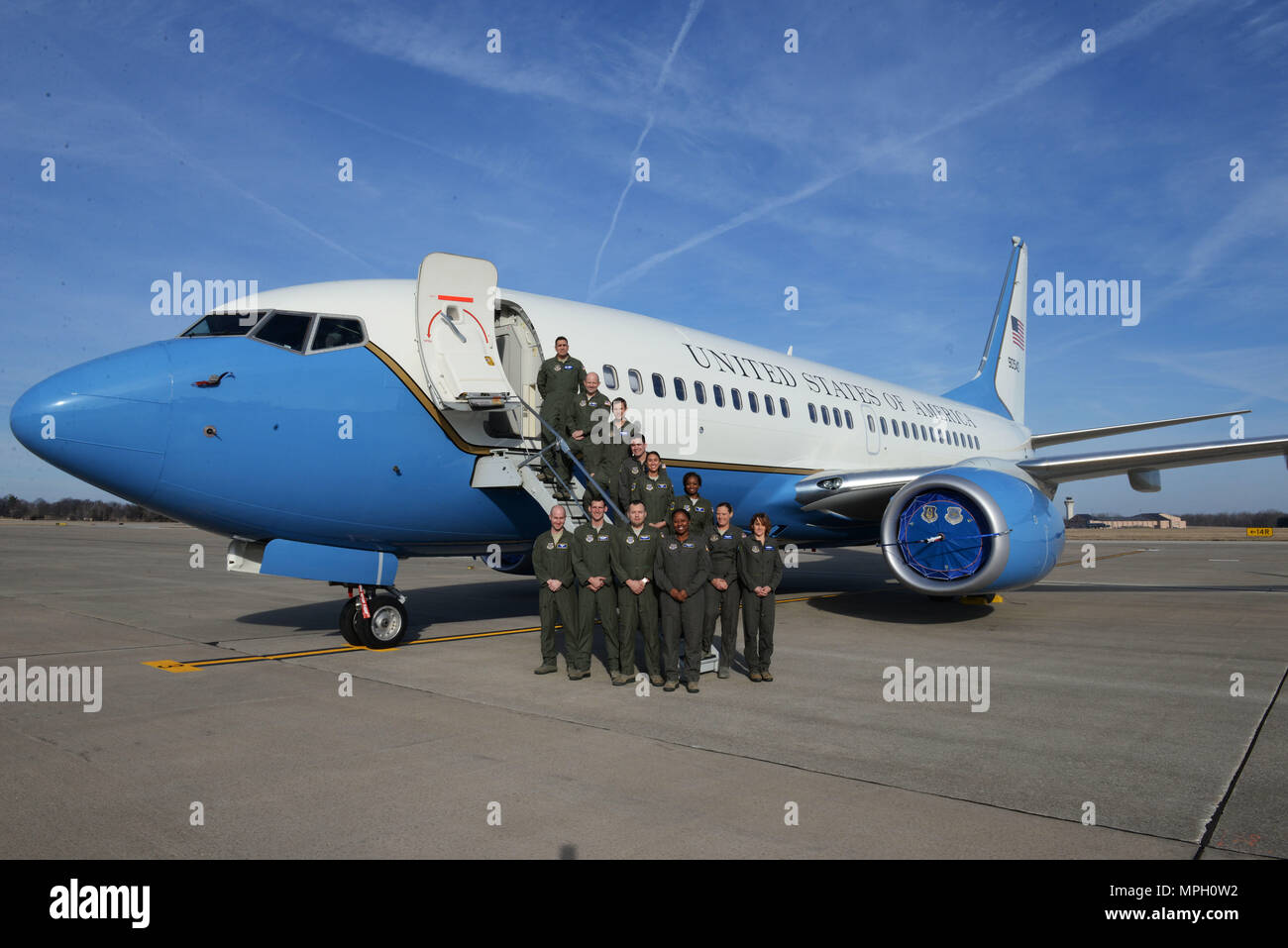 73d airlift squadron hi-res stock photography and images - Alamy