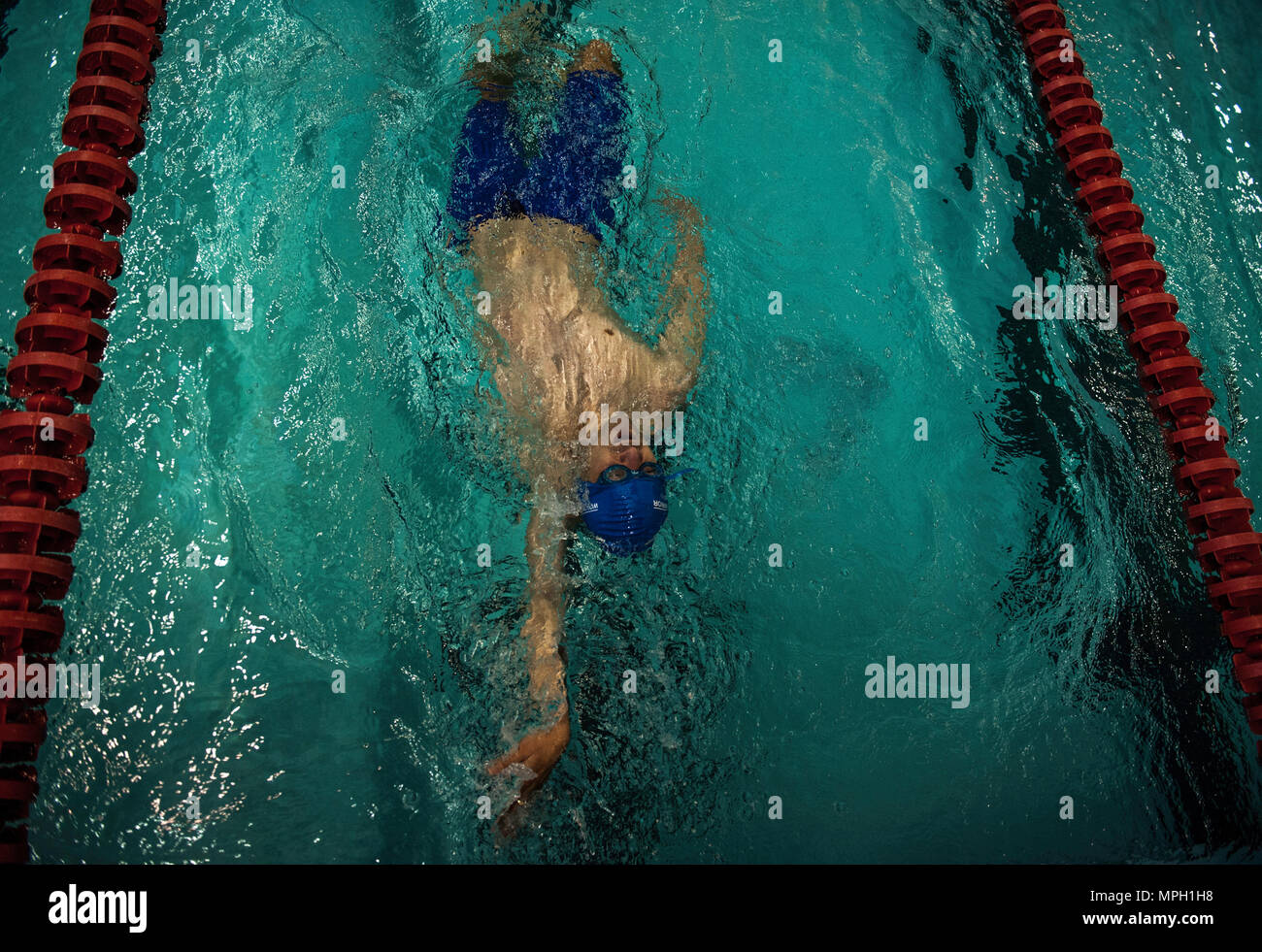 100 meter backstroke hi-res stock photography and images - Alamy