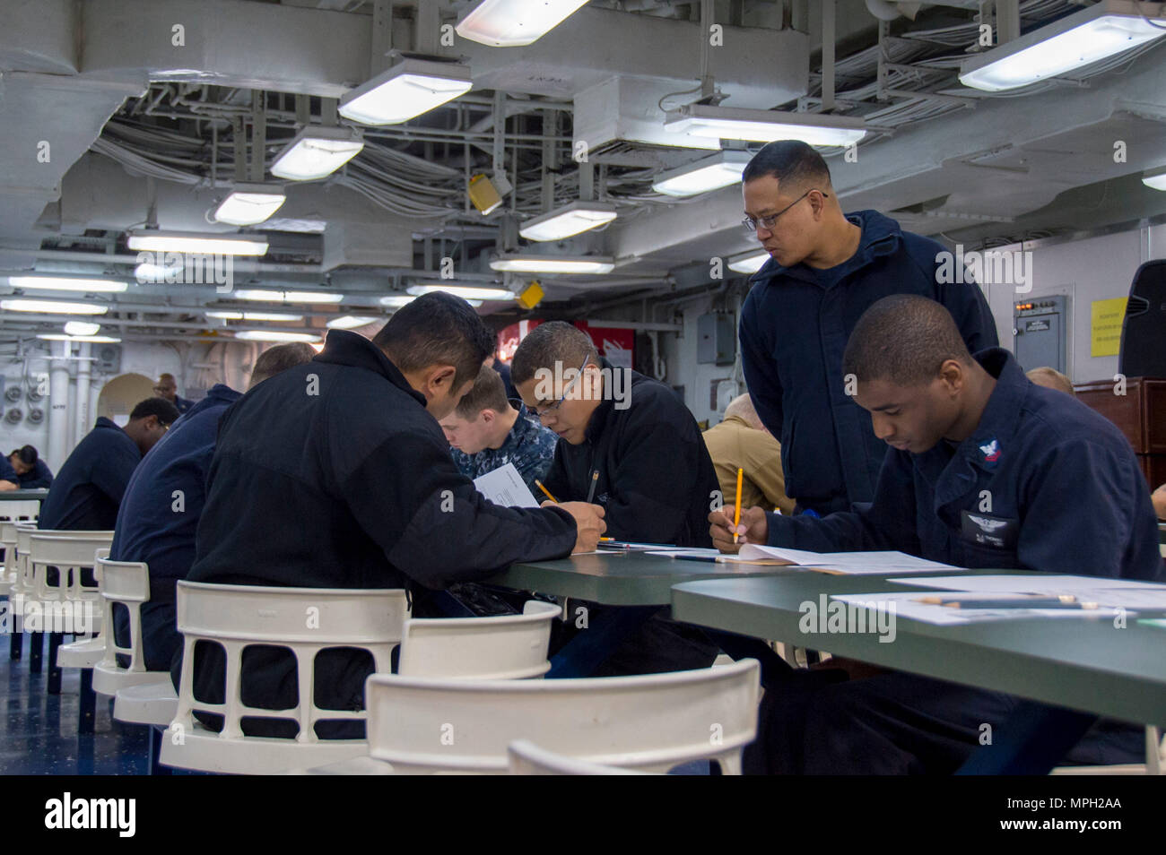 170302-N-TH560-099 PHILIPPINE SEA (March 2, 2017) Sailors participate ...