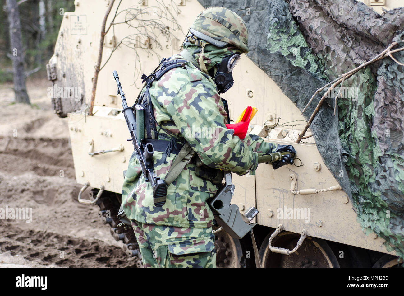 M3a2 bradley fighting vehicle hi-res stock photography and images - Alamy
