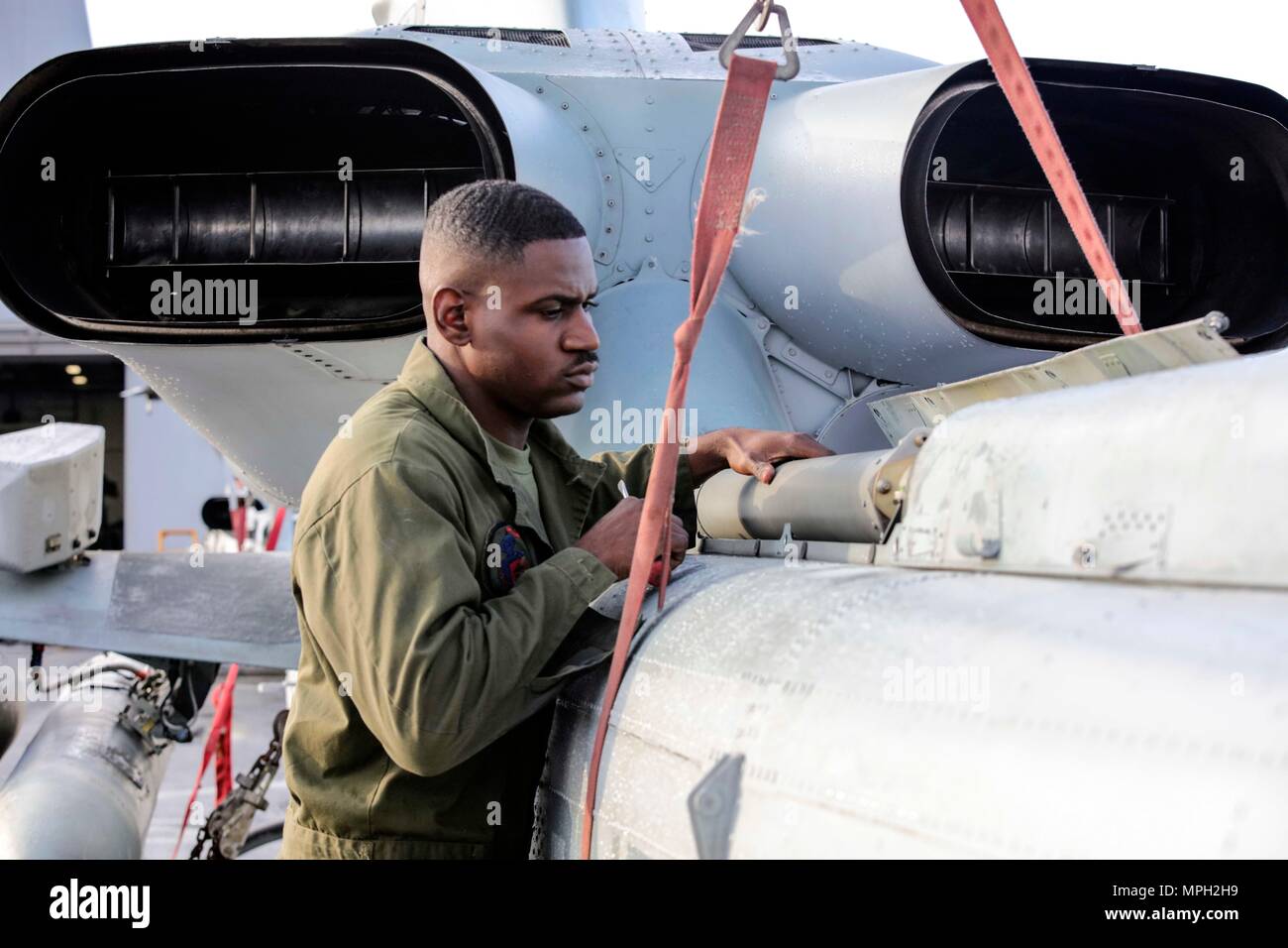 Tail rotor drive shaft hi-res stock photography and images - Alamy