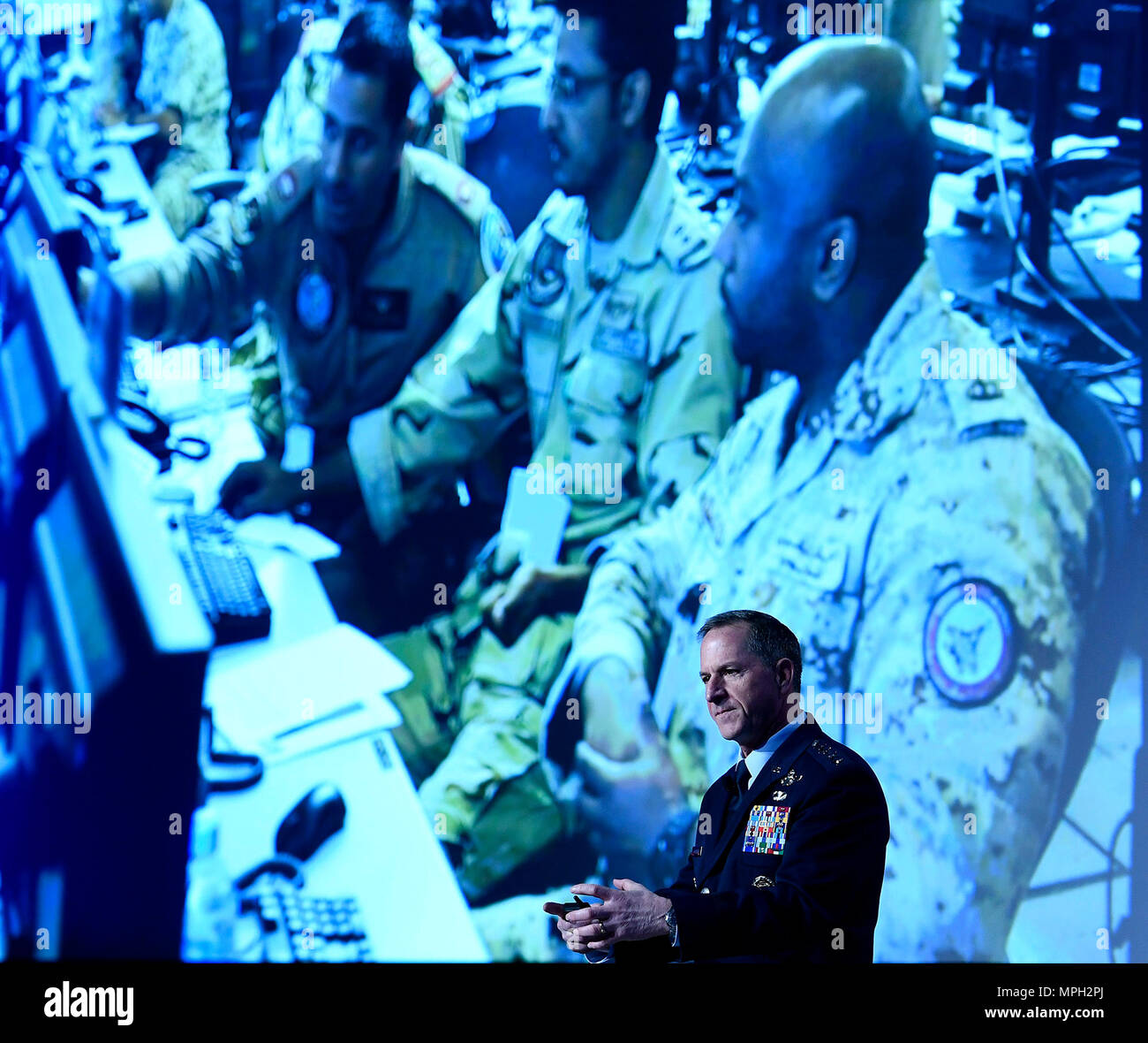 L david ash hi-res stock photography and images - Alamy