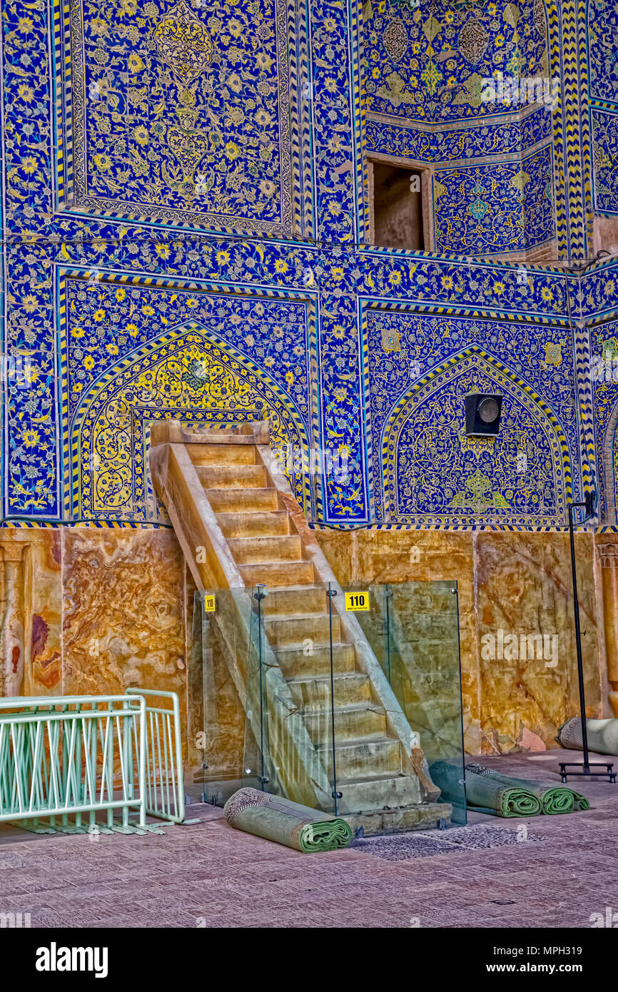 Mosque stairs hi-res stock photography and images - Alamy
