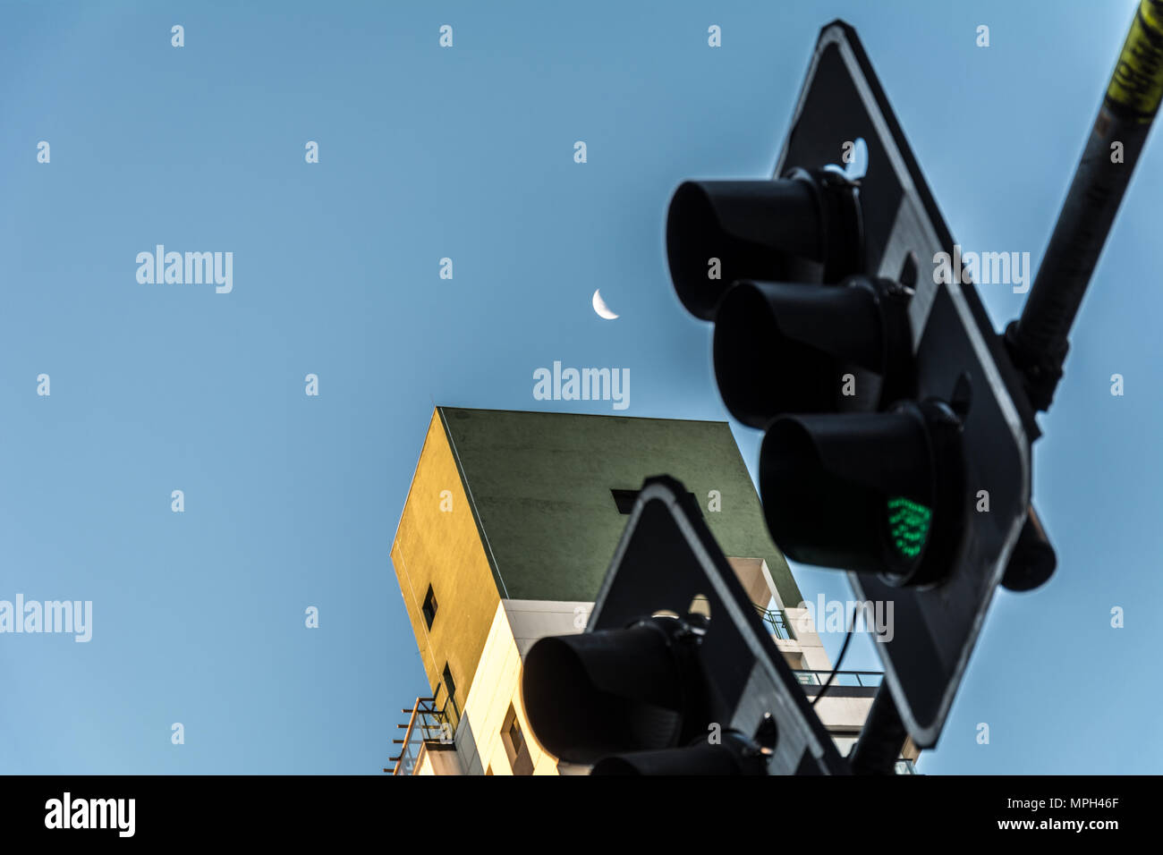 Traffic lights green brazil hi-res stock photography and images - Alamy