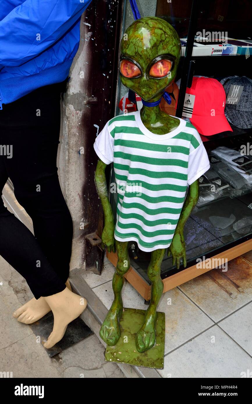 Alien - Clothing shop - Market in CAJAMARCA. Department of Cajamarca ...