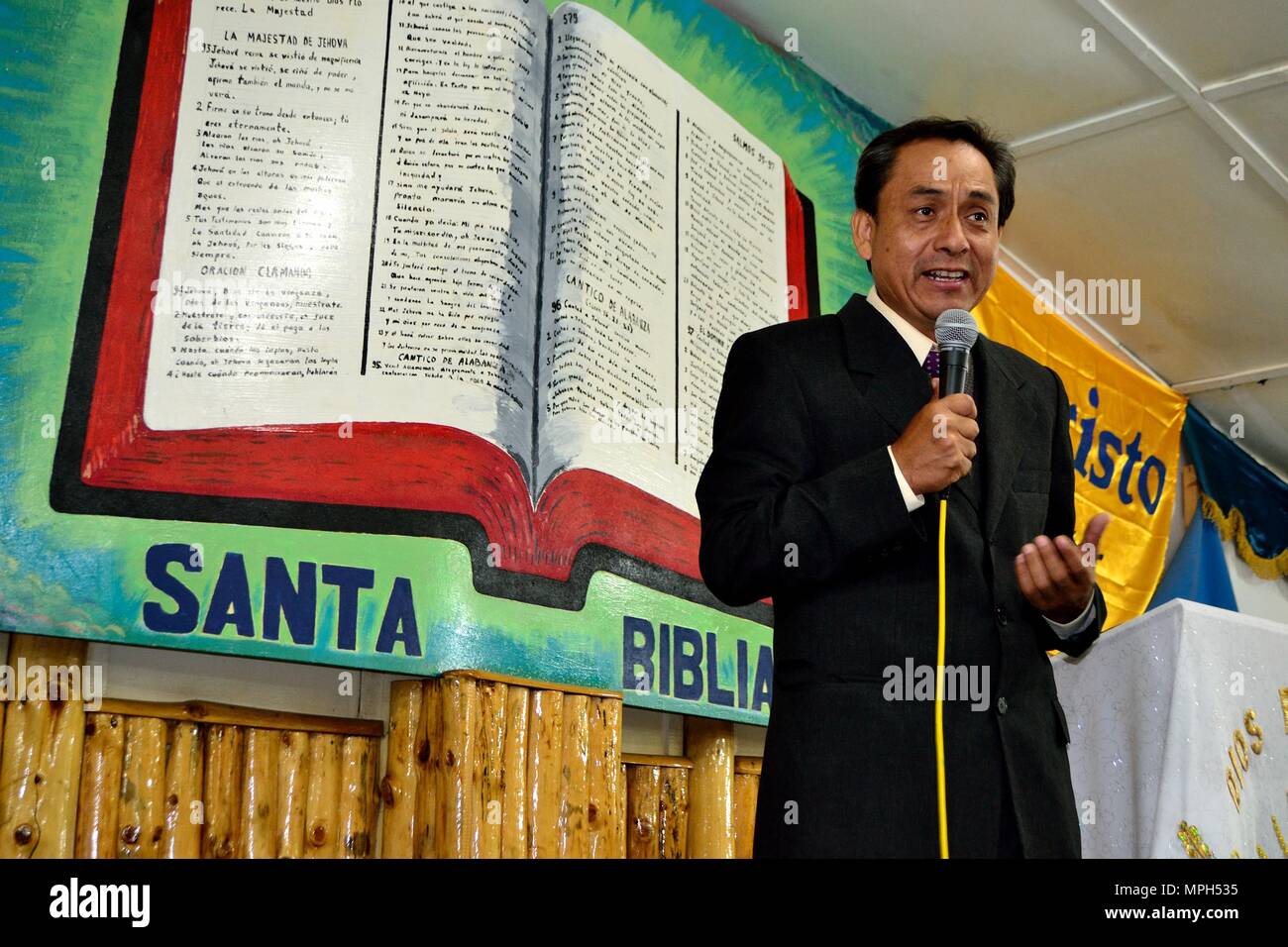 Jesus preaching in the temple hi-res stock photography and images - Alamy