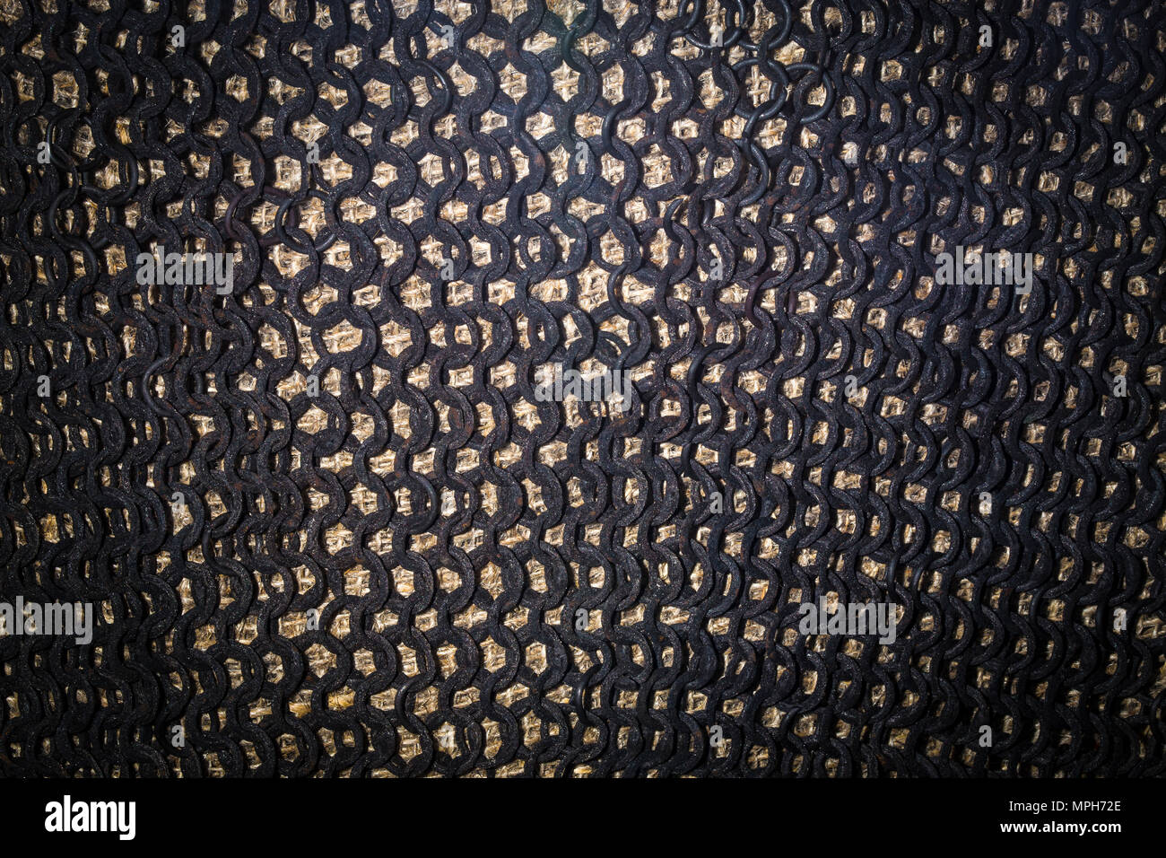 Chainmail texture hi-res stock photography and images - Alamy