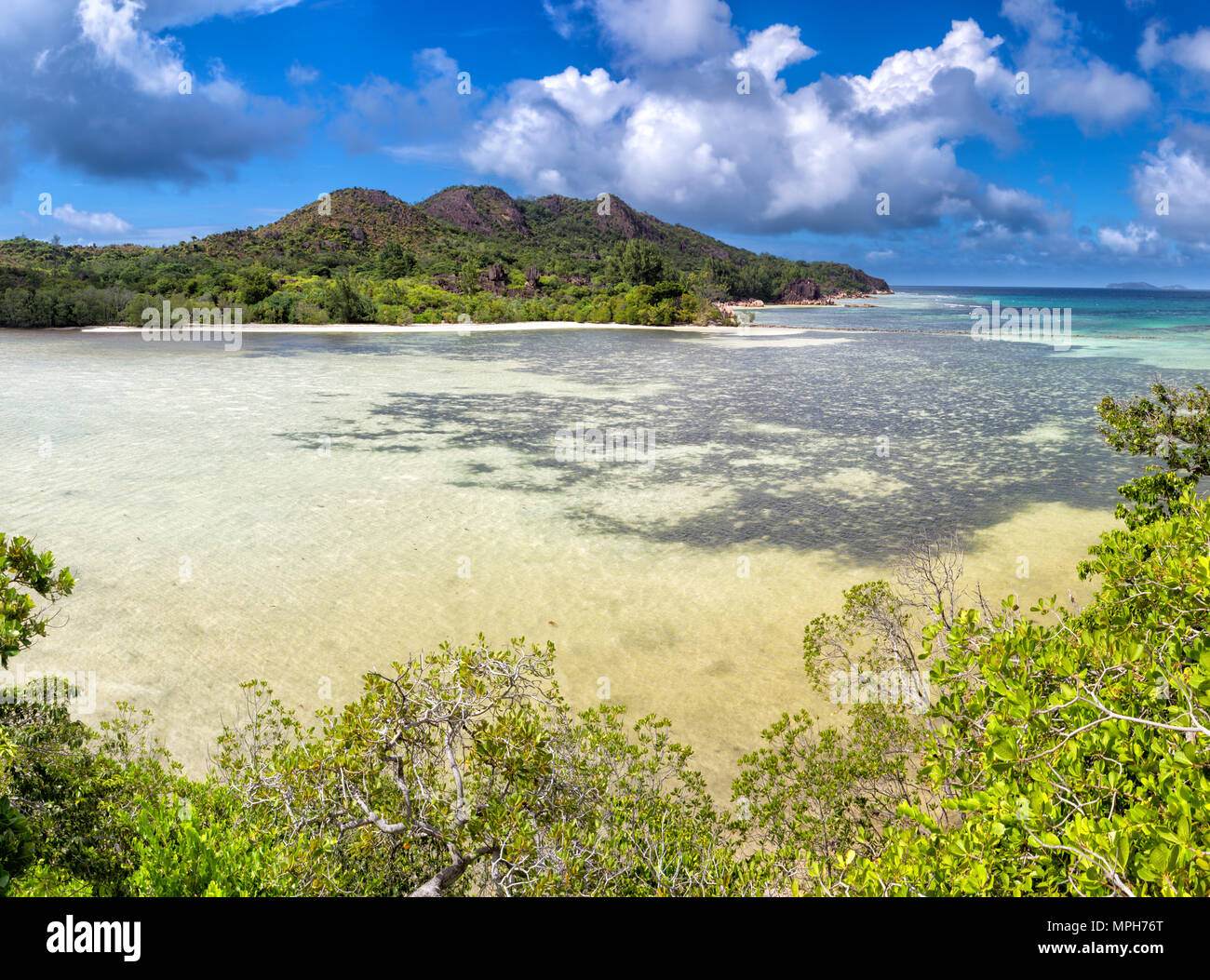 Curieuse hi-res stock photography and images - Alamy