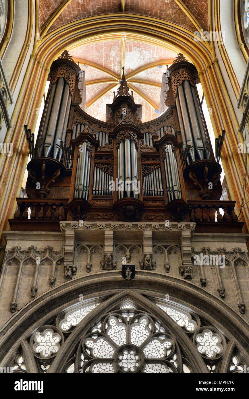 Historic pipe organ in beautiful hi-res stock photography and images ...