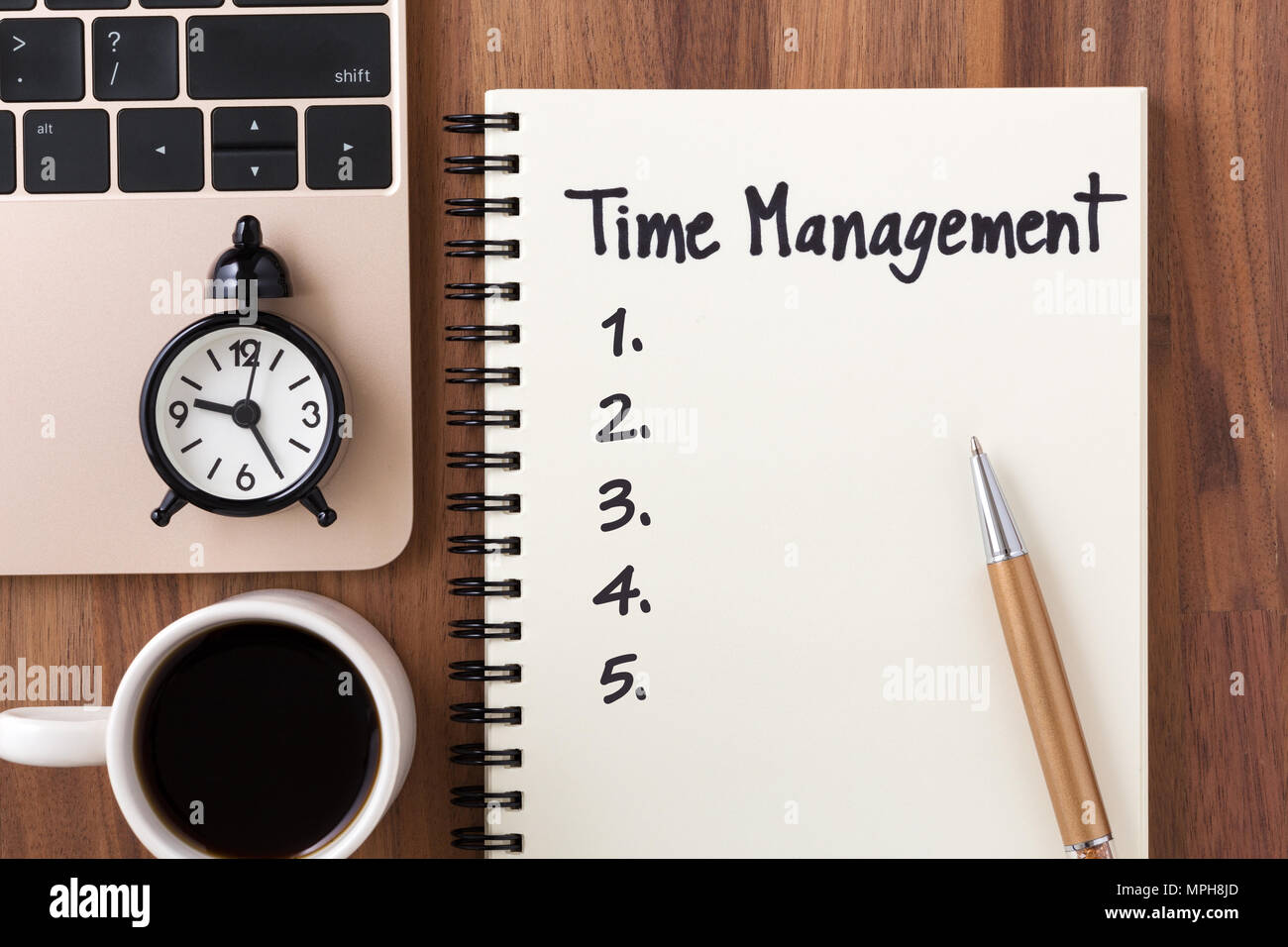 Computer clock hi-res stock photography and images - Alamy