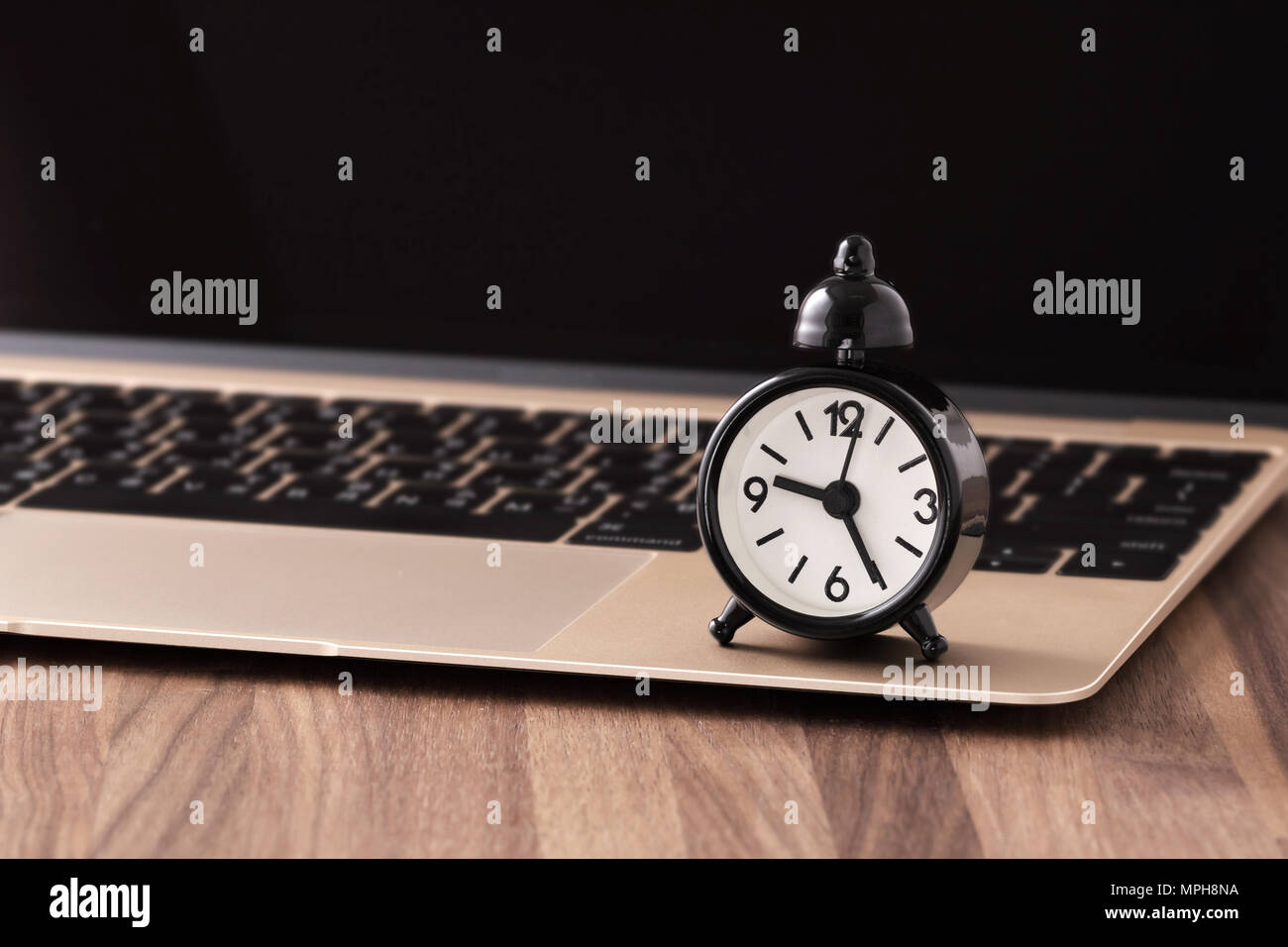 Time management skills hi-res stock photography and images - Alamy