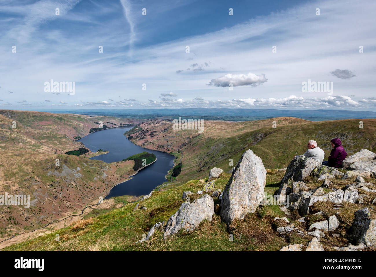 Enjoying the view of Mardale Head and Haweswater Stock Photo - Alamy