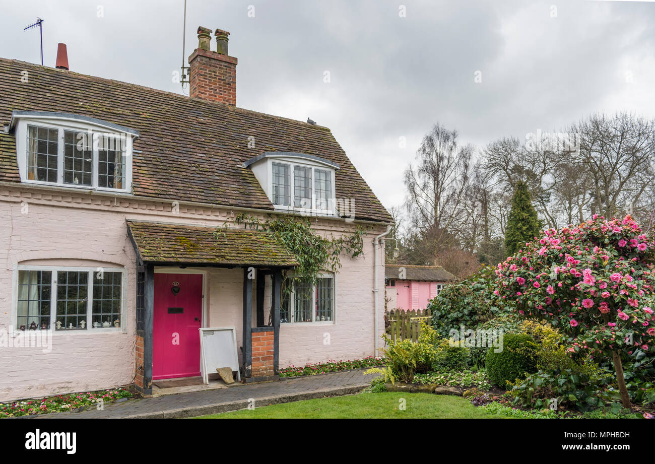 Pink painted cottage hi-res stock photography and images - Alamy