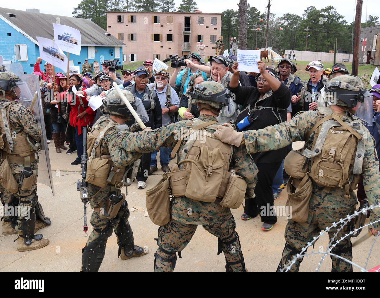 U.S. Marines with 2nd Air Naval Gunfire Liaison Company (ANGLICO ...