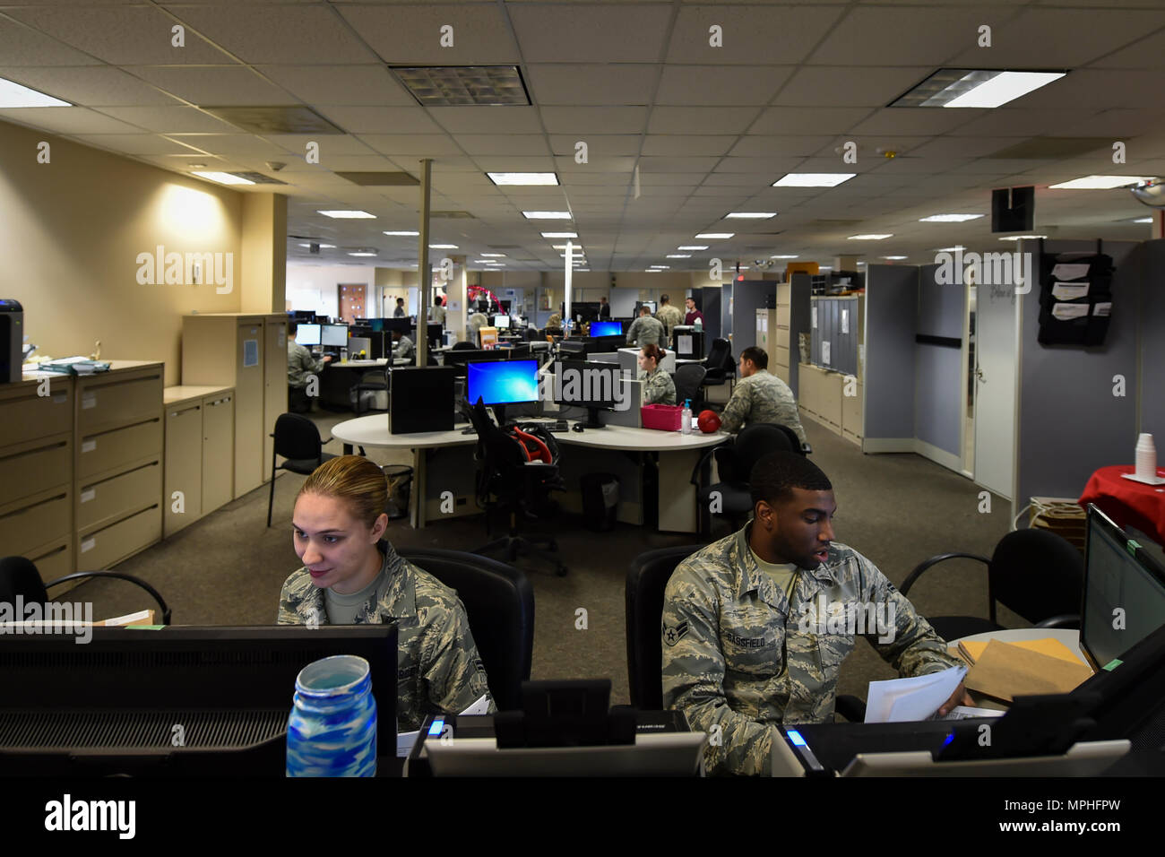Air Commandos with the 1st Special Operations Force Support Squadron ...