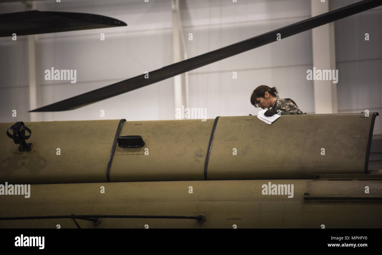 Aviation personnel from Detachment 1, Company B, 2-238th General ...