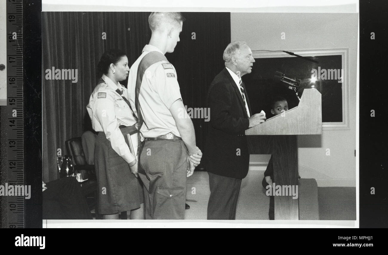 ROSKENS- END HUNGER AWARDS 1990 - Man awaiting award from speaker Stock ...