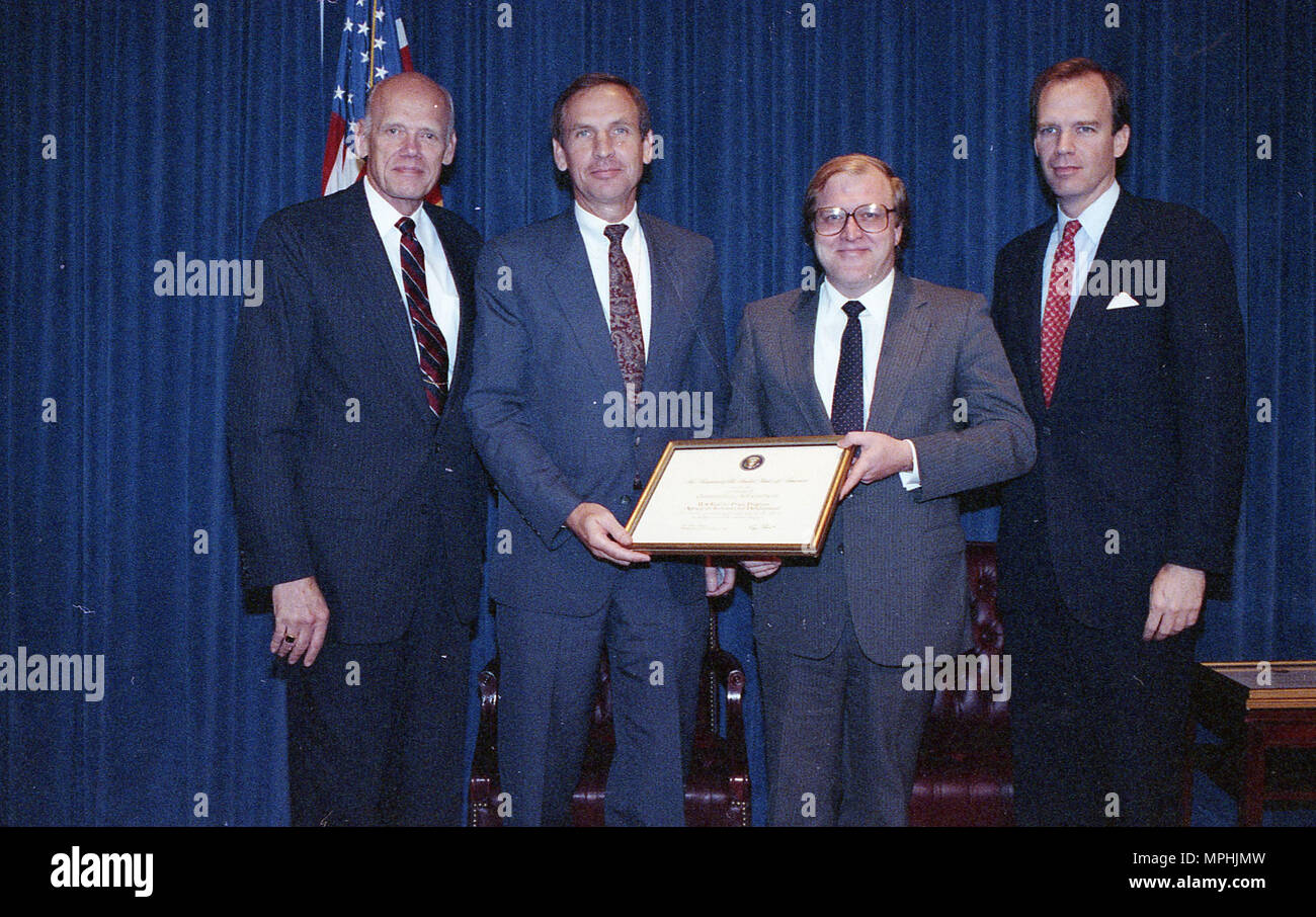 ROSKENS- END HUNGER AWARDS 1990 - Taking picture with award Stock Photo ...