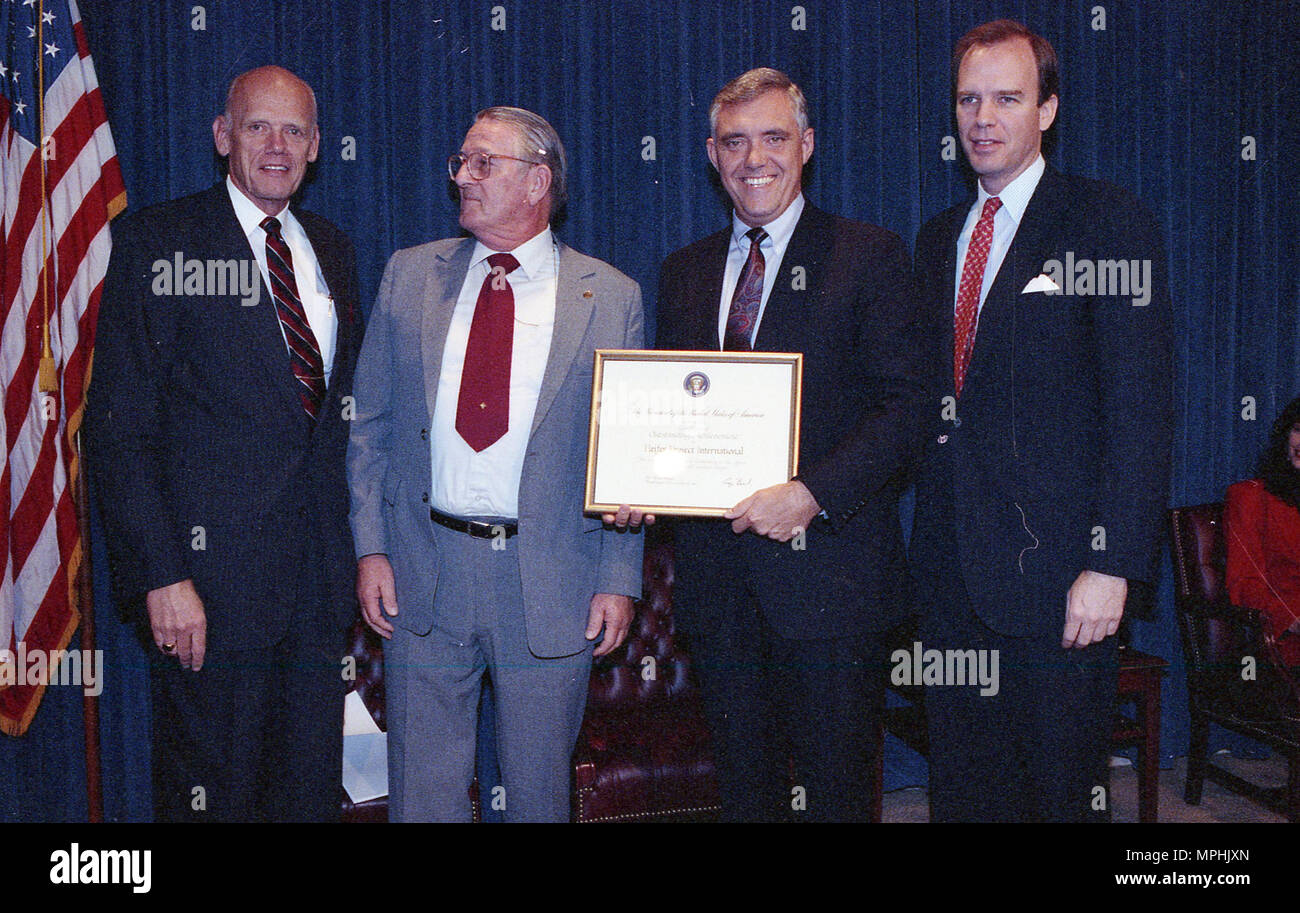 ROSKENS- END HUNGER AWARDS 1990 - Taking picture with award Stock Photo ...