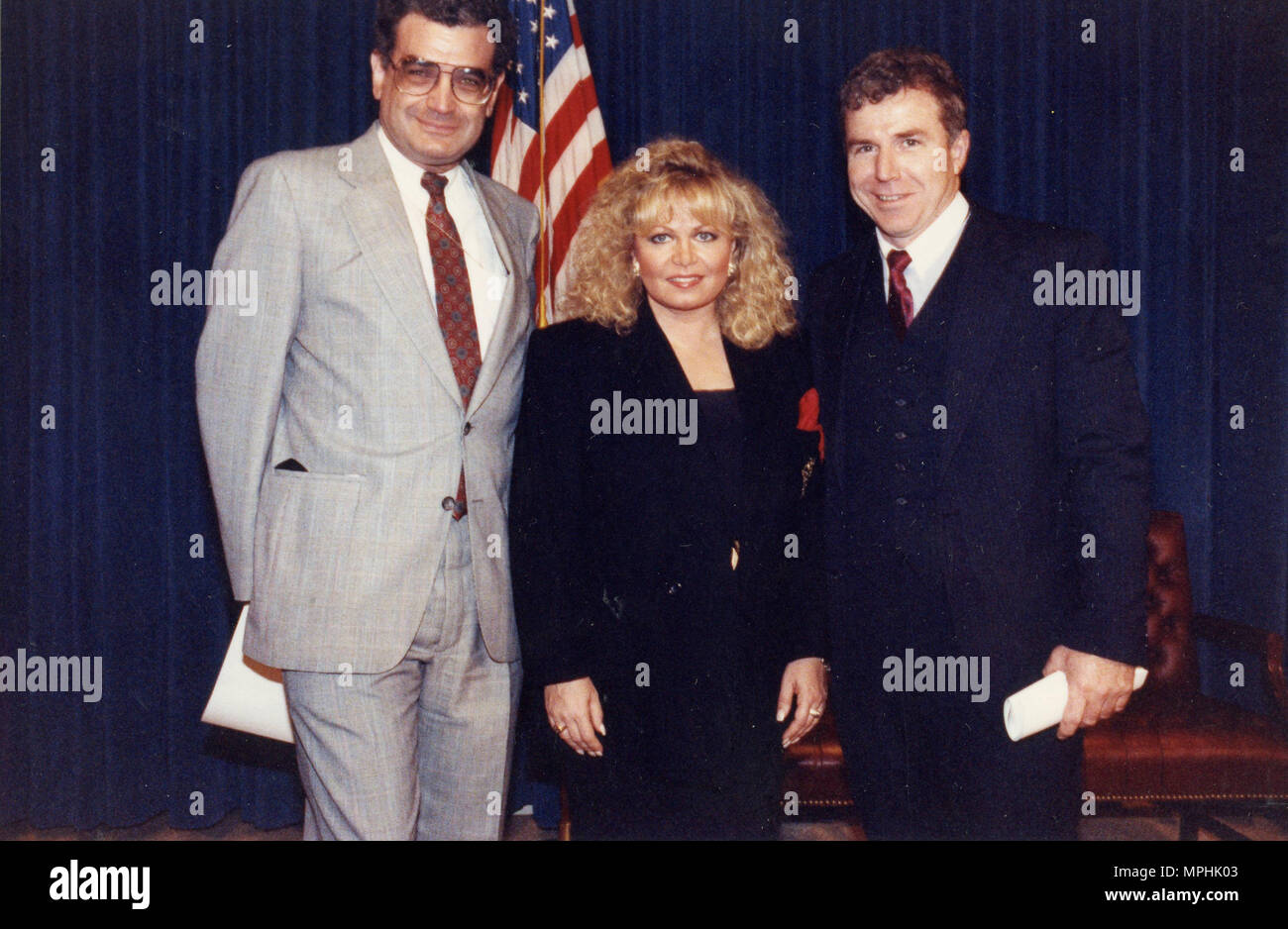 ROSKENS- END HUNGER AWARDS 1990 - Administrators on stage with awardee ...