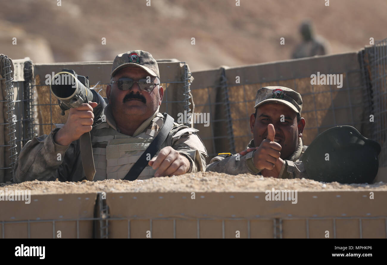 Entry control point building hi-res stock photography and images - Alamy